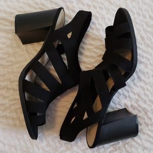 dexflex comfort | Shoes | Black Block Heels Caged Sandals Tegan | Poshmark